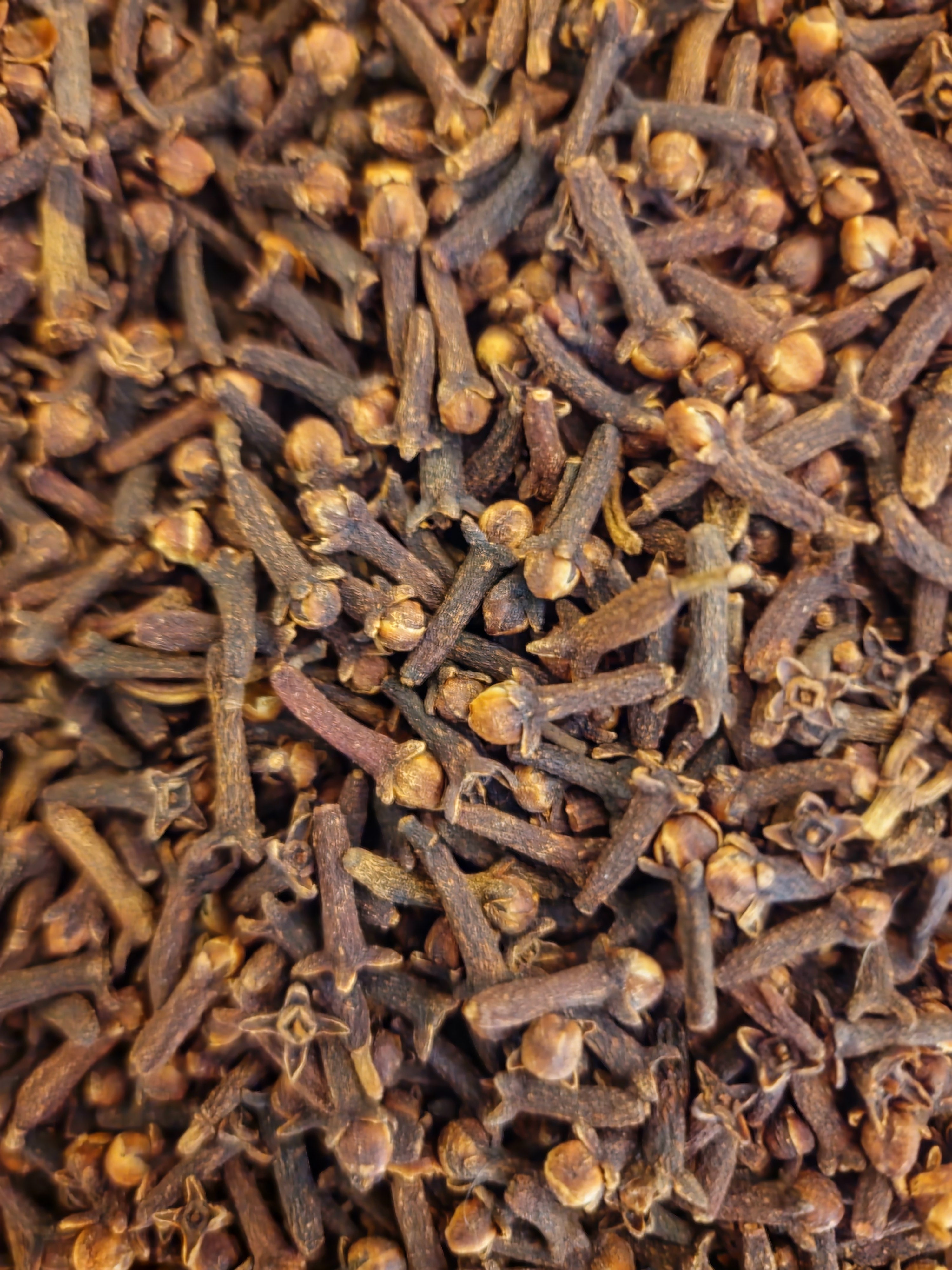 Cloves whole (Syzygium aromaticum)